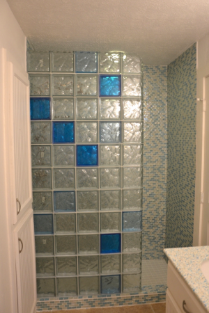 How to select a shape for your glass block shower wall design – walk in ...