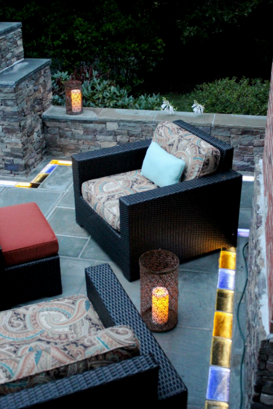 7 Fun Ideas Using Glass for an Outdoor Patio, Deck or Garden– Stairs ...