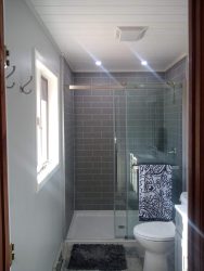 Comprehensive Guide to the Best Shower Wall Materials